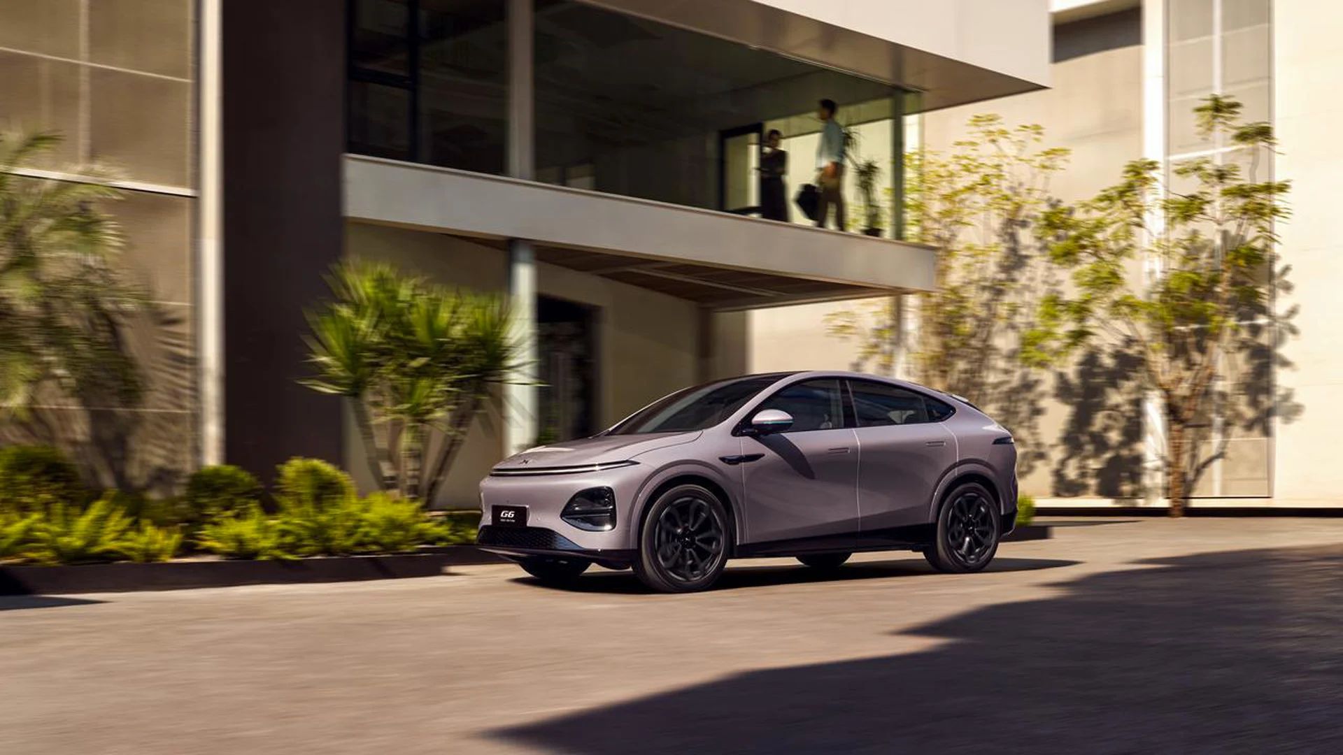 Le Tesla Model Y à la traîne : Une recharge moins rapide face à la ...