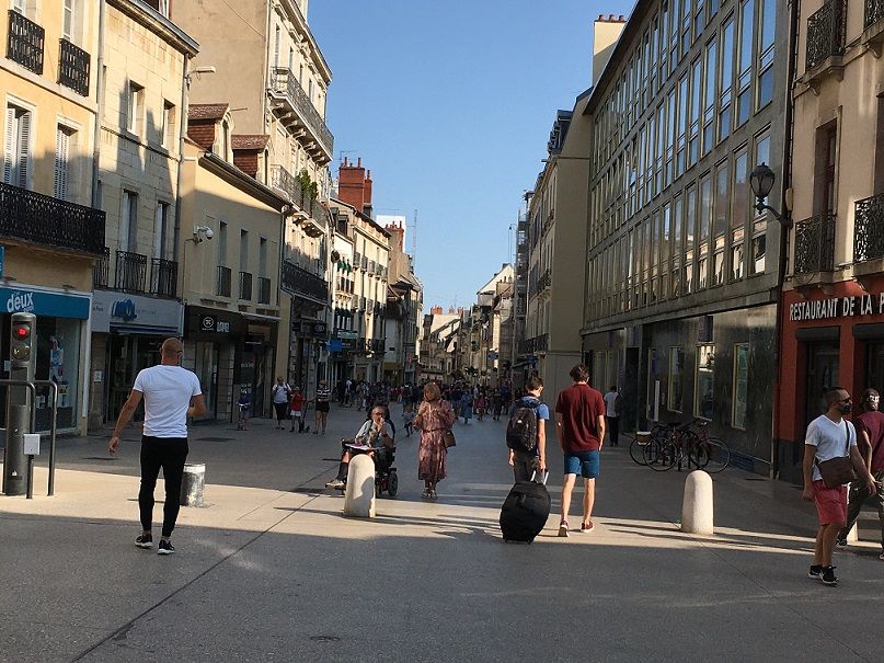 Marchons ensemble : une balade urbaine pour redécouvrir Dijon