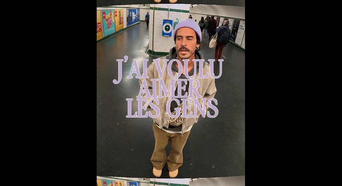 Flo Delavega a chanté « Aimer les gens »... dans le métro