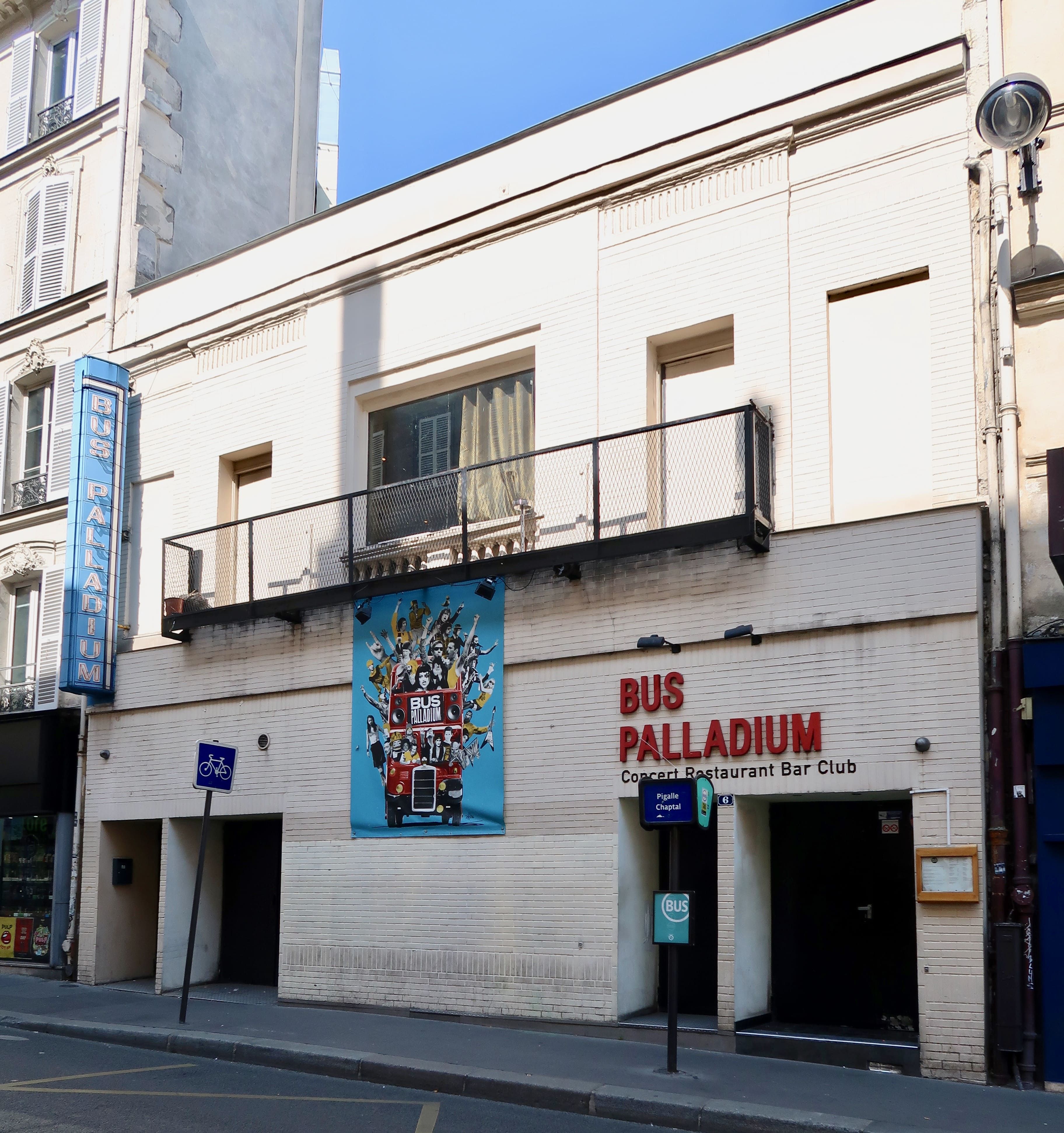 Le Bus Palladium renaît : Pigalle retrouve son âme rock - VOLTAGE