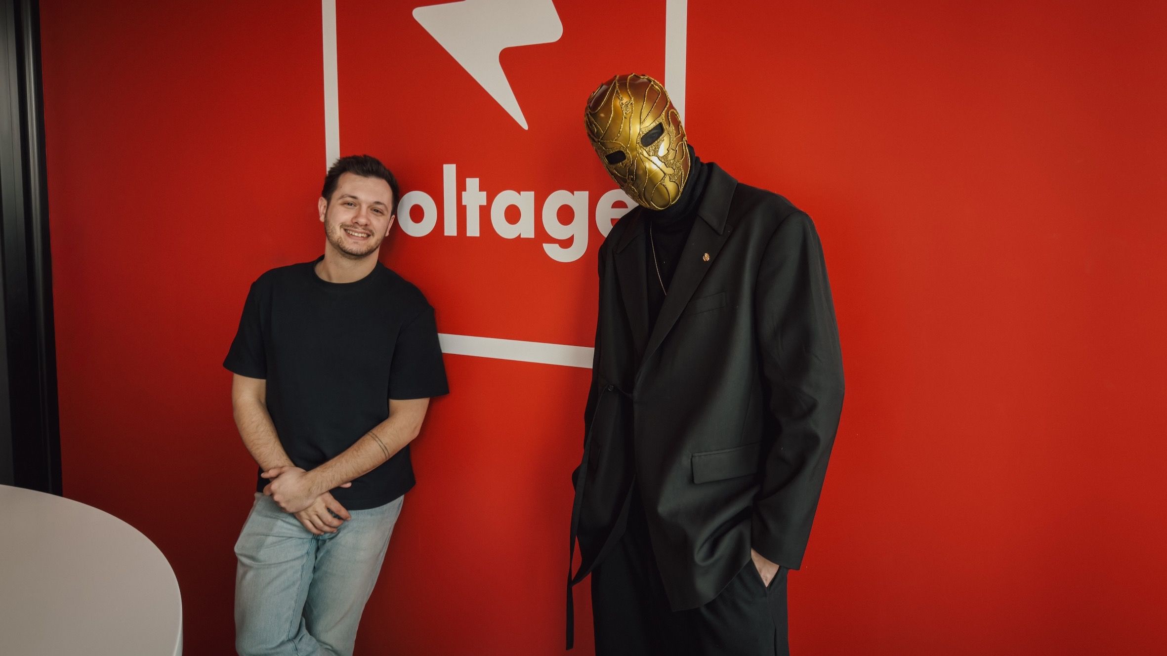 Mr Tout Le Monde dévoile son album "Mirage" dans le Warm Up - VOLTAGE