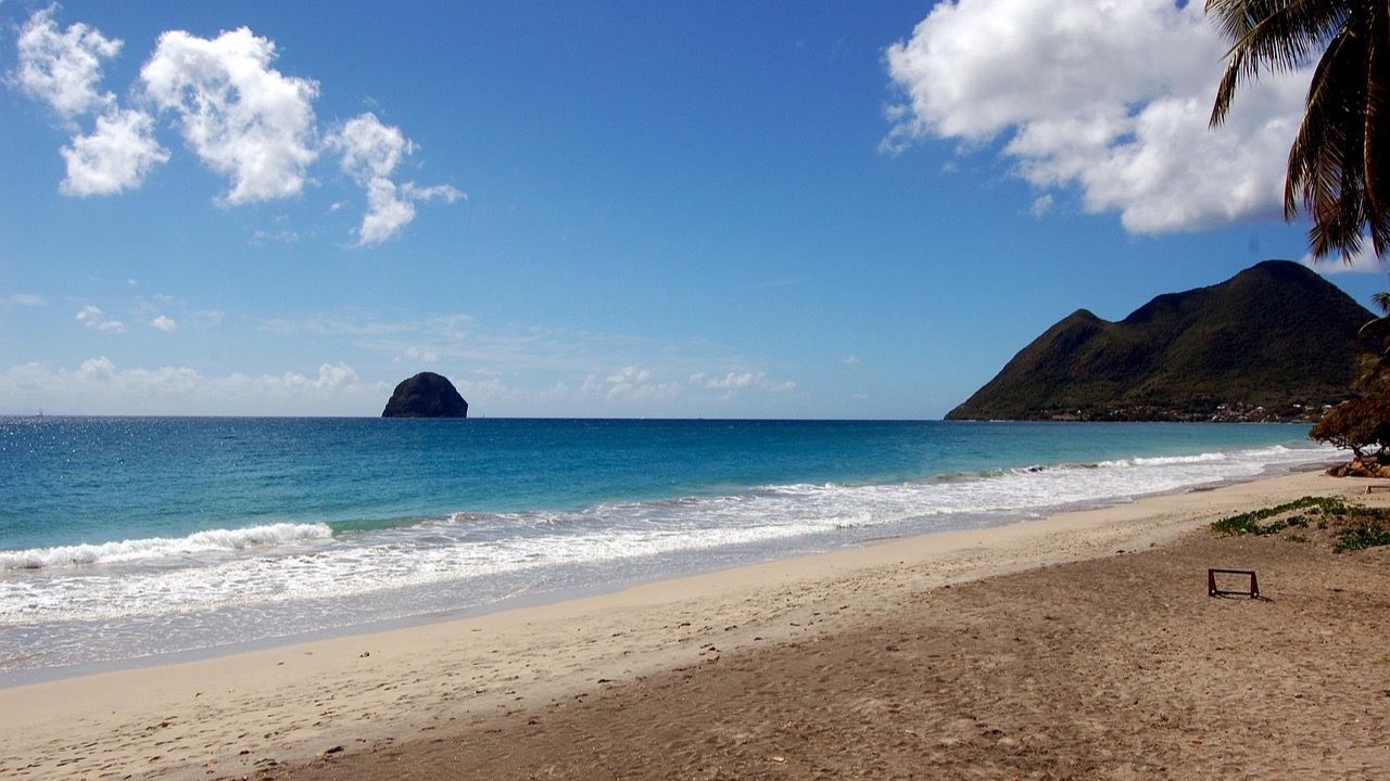 La Martinique, l'île aux centenaires. - LATINA