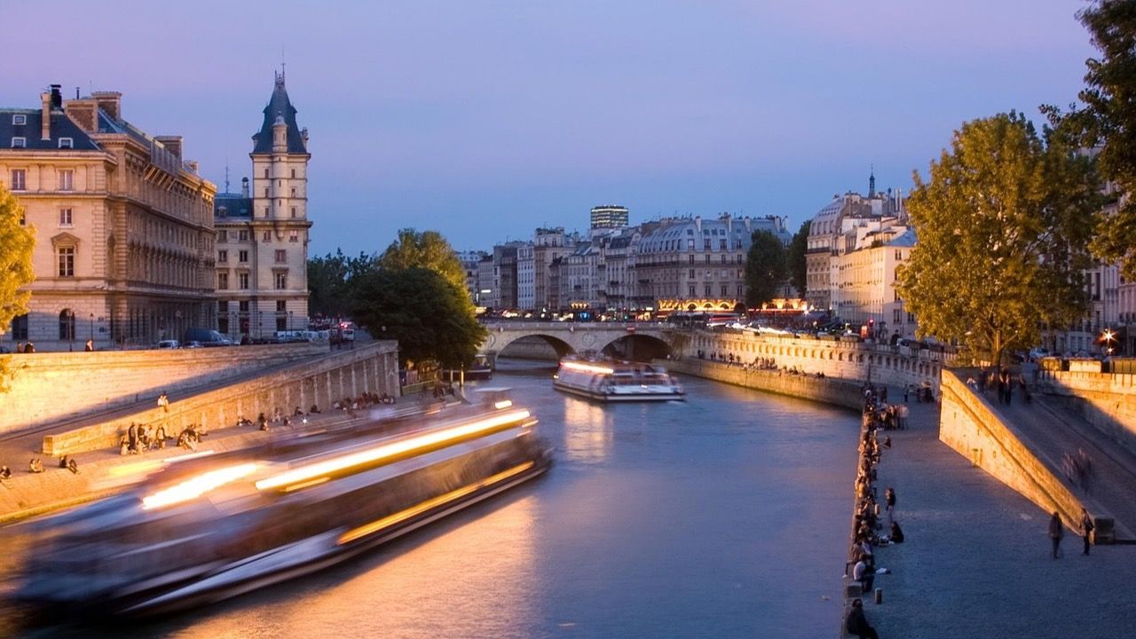 Disco Disco : les croisières "club" reprennent sur la Seine - VOLTAGE