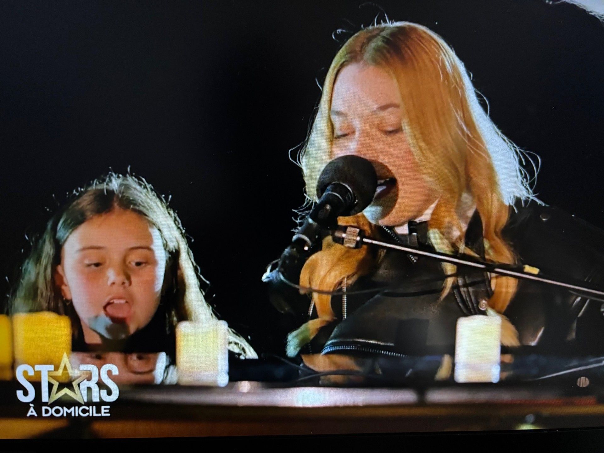 Actus - Champagne FM - Pour "Stars à domicile", la chanteuse Santa ...