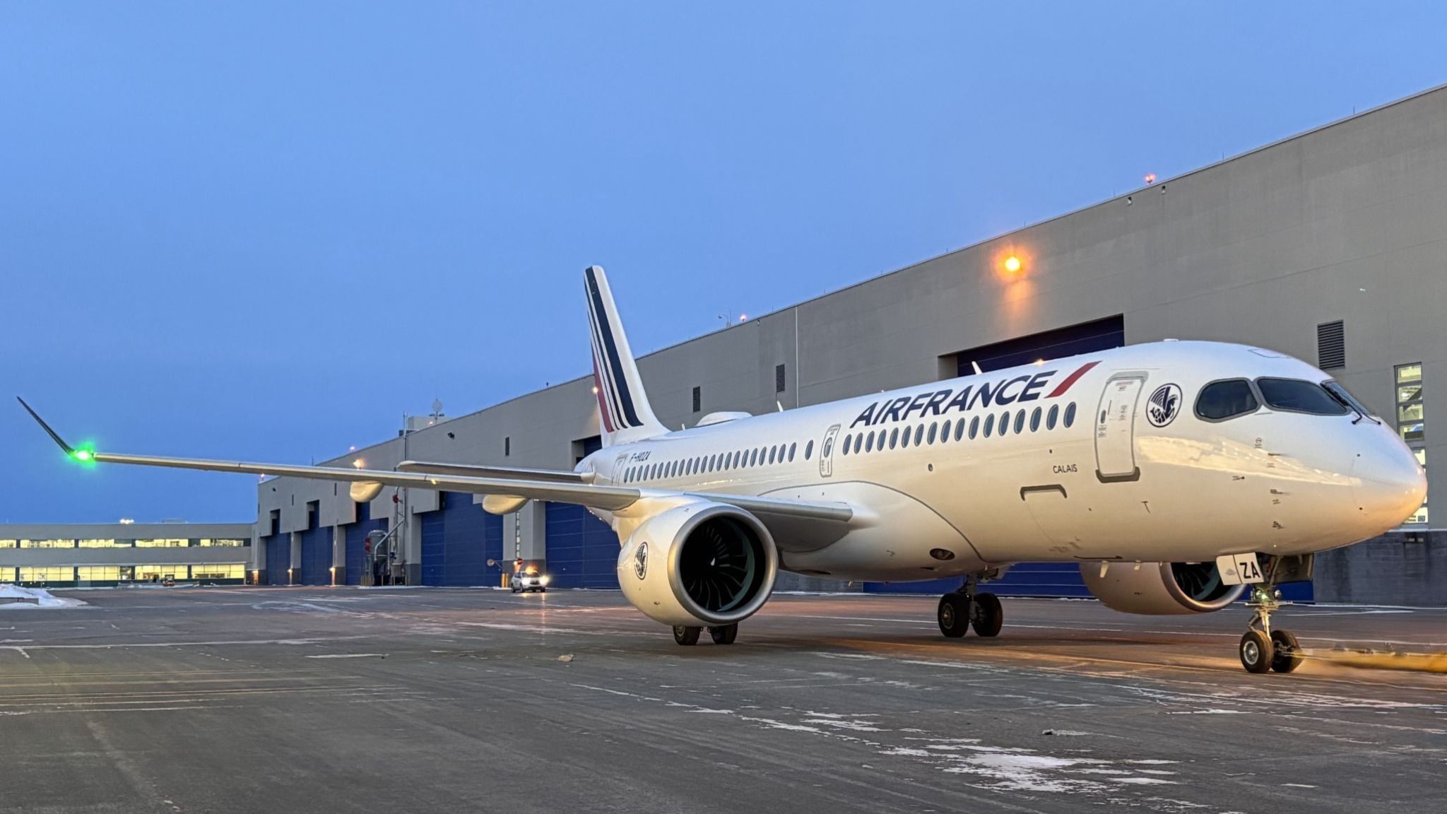 Le nouvel Airbus A220 d’Air France baptisé "Calais"
