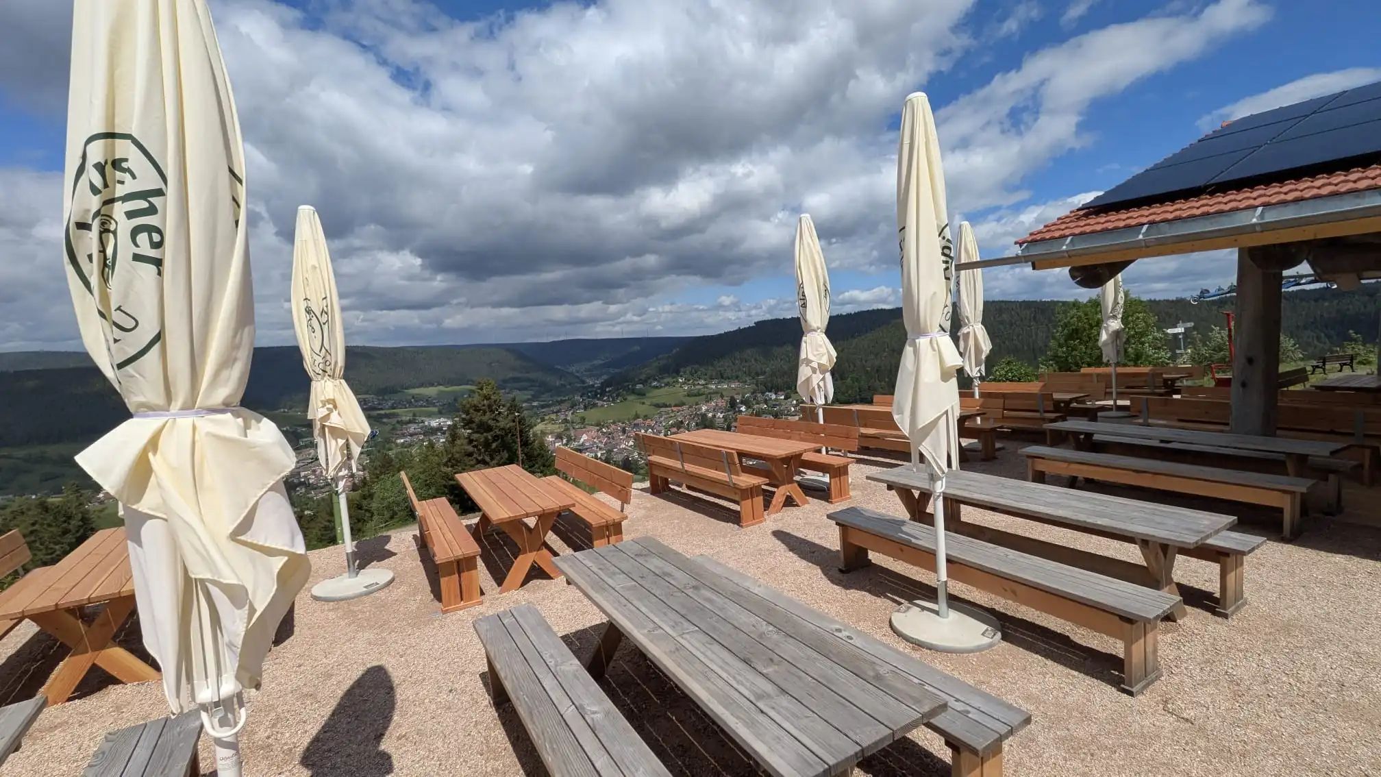 Toute l'actu Top Music - En Forêt-Noire : découvrez les chalets-auberges