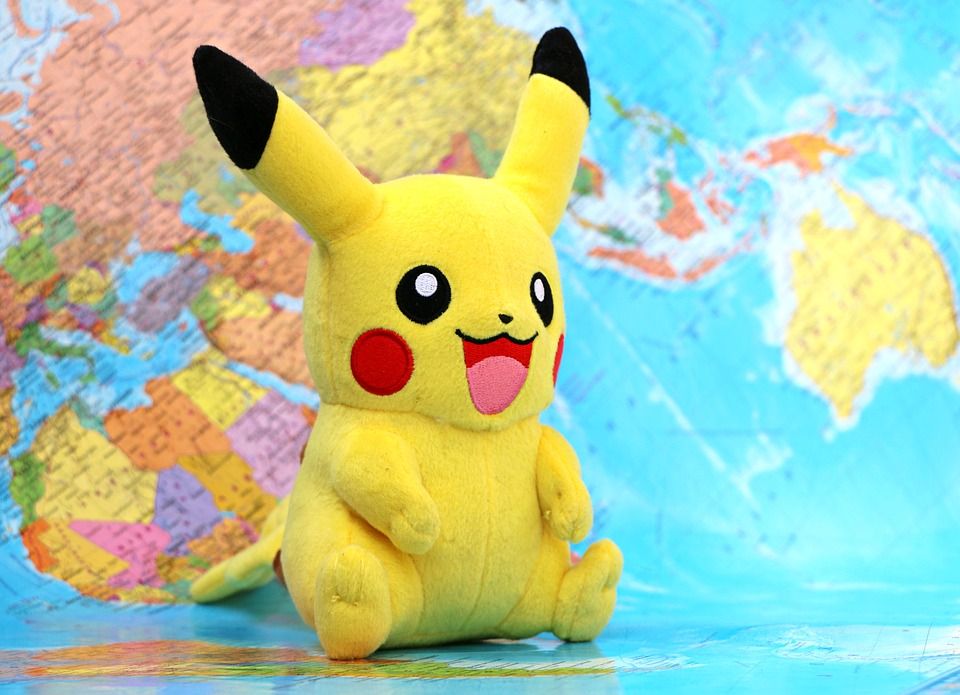 Pikachu part en balade et découvre pour la première fois Paris - VOLTAGE