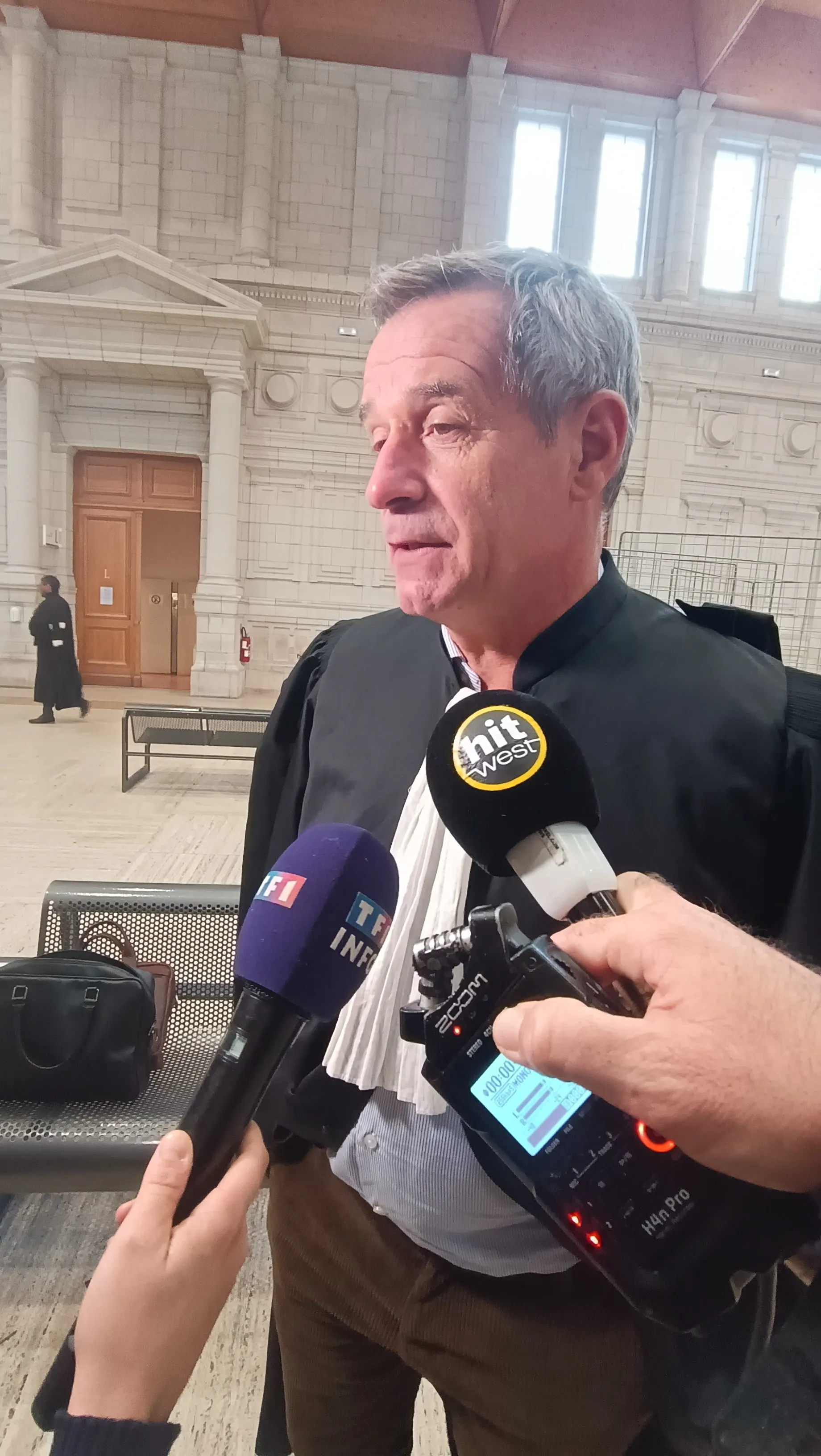 Cholet. Pourquoi le public se trouvait à l'endroit même où la fusée a ...