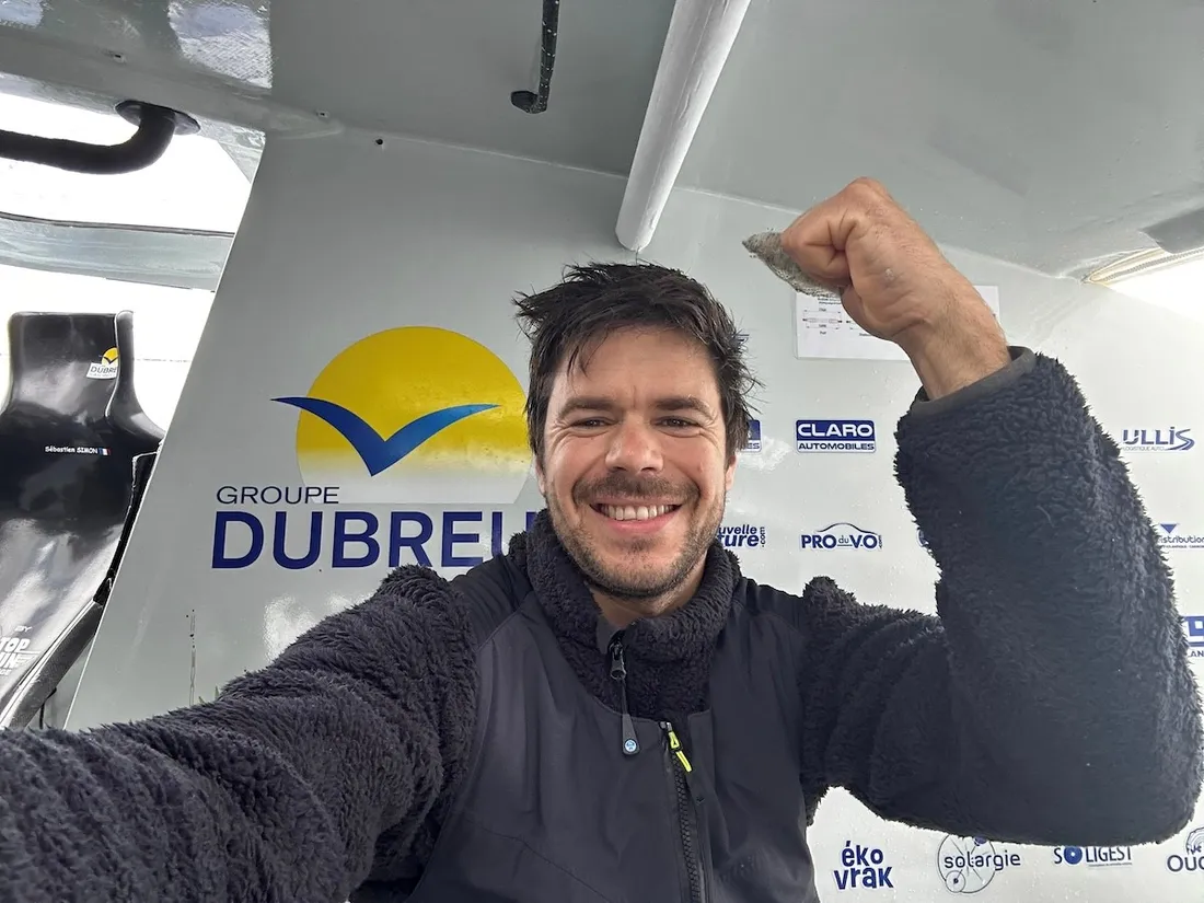 Le Vendéen Sébastien Simon vire en tête du Vendée Globe ! - HIT WEST